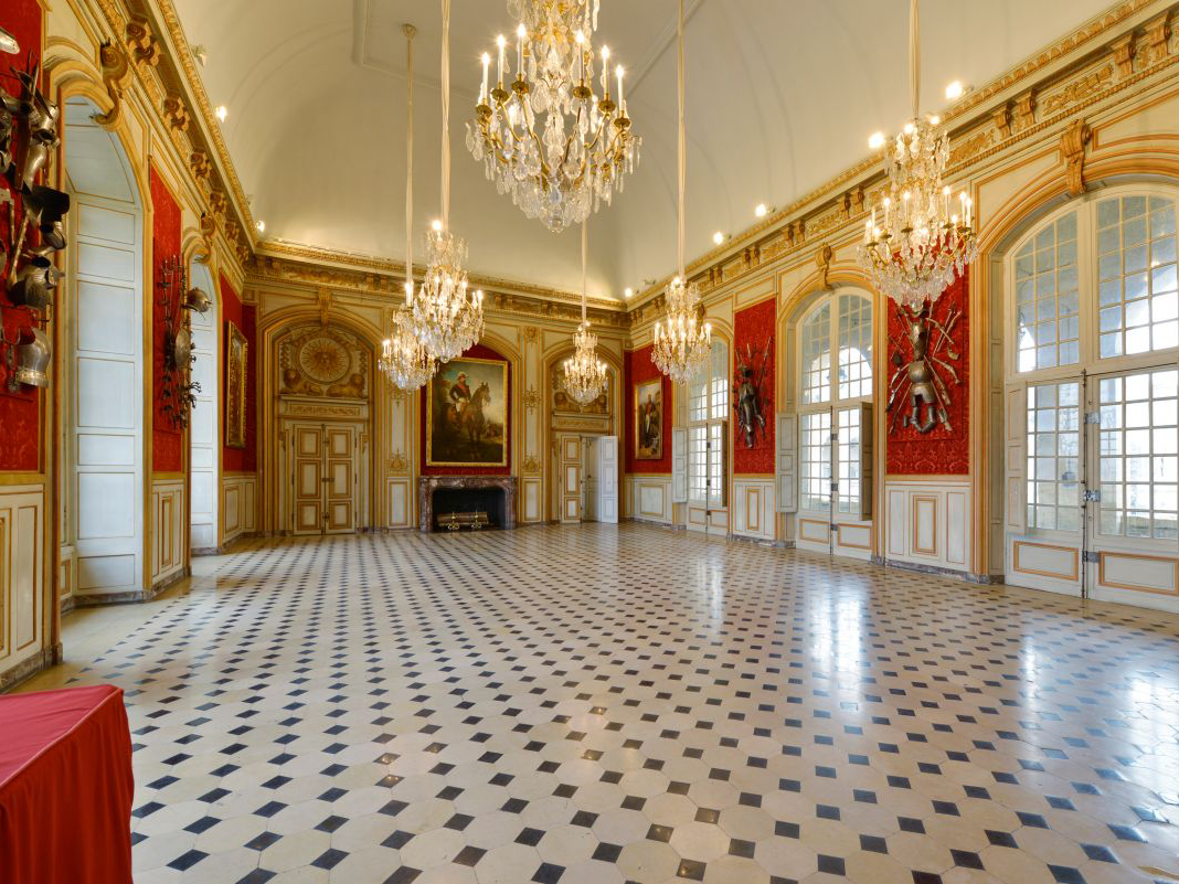 Location Hôtel national des Invalides - Paris 7ème - Trait'Tendance